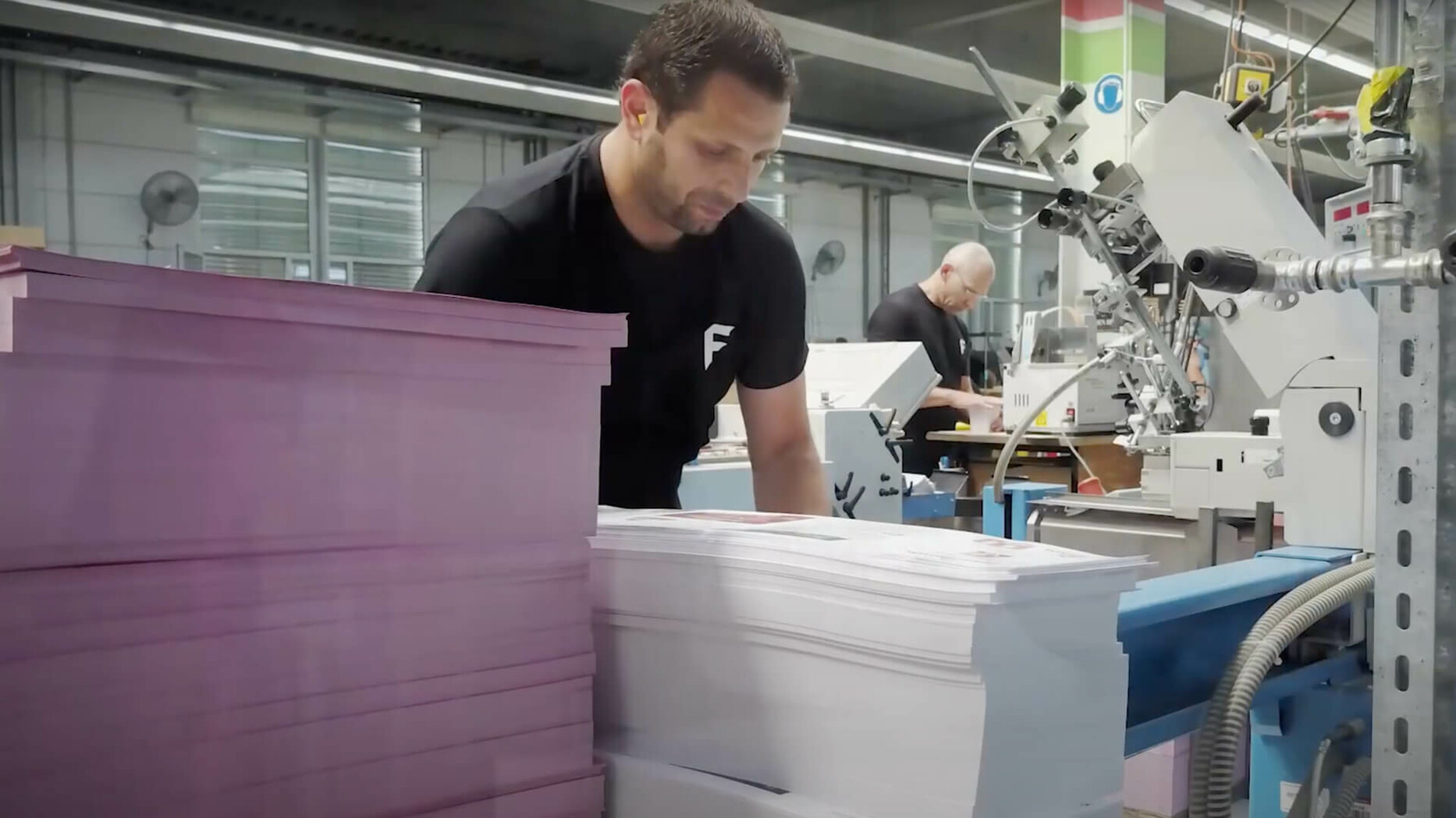 Produktion & Robotik | FLYERALARM Karriere